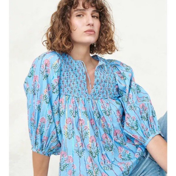 SAYLOR | Tops | Saylor Blue Smocked 34 Sleeve Blouse | Poshmark